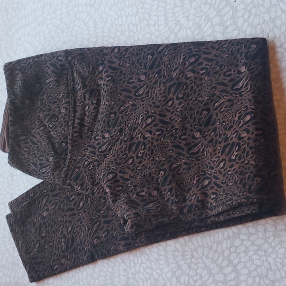 Suave | Pants & Jumpsuits | Suave Brown Animal Print Leggings With ...